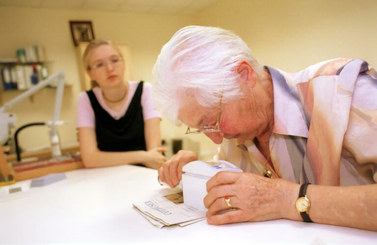 Assistive Technology For Visually Impaired | Low Vision Aids Blog